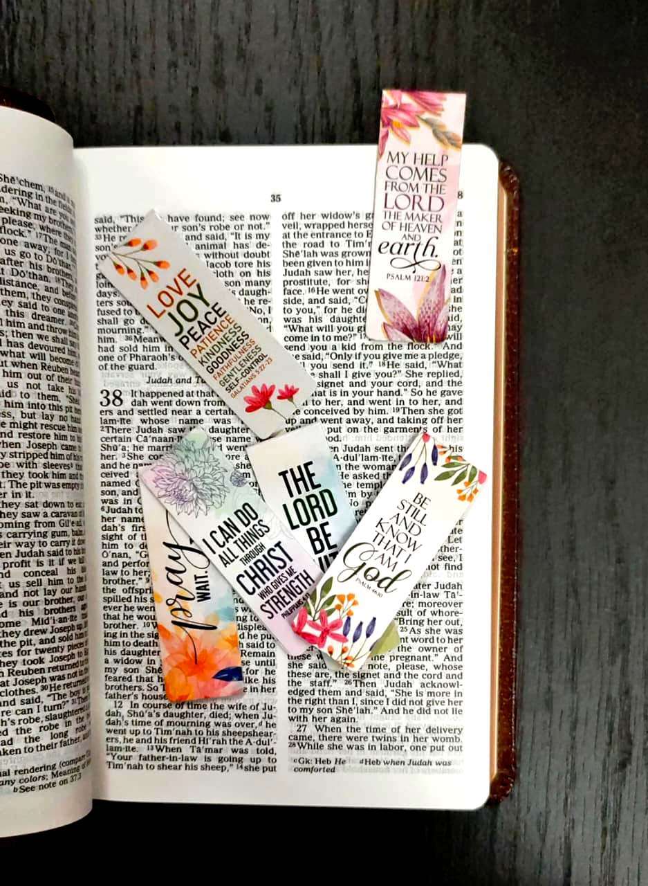 Magnetic Book Marks In English: 6 in 1 Pack (P-3) - ChristianBooksIndia.com
