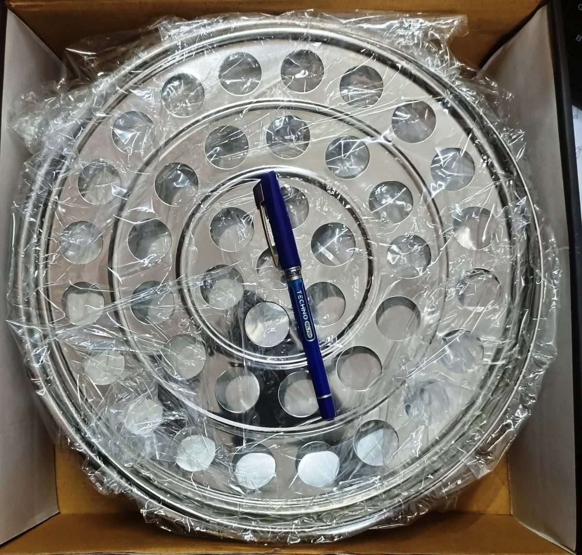 Holy Communion Tray: Four Set - Stainless Steel With 160 Plastic Cups ...