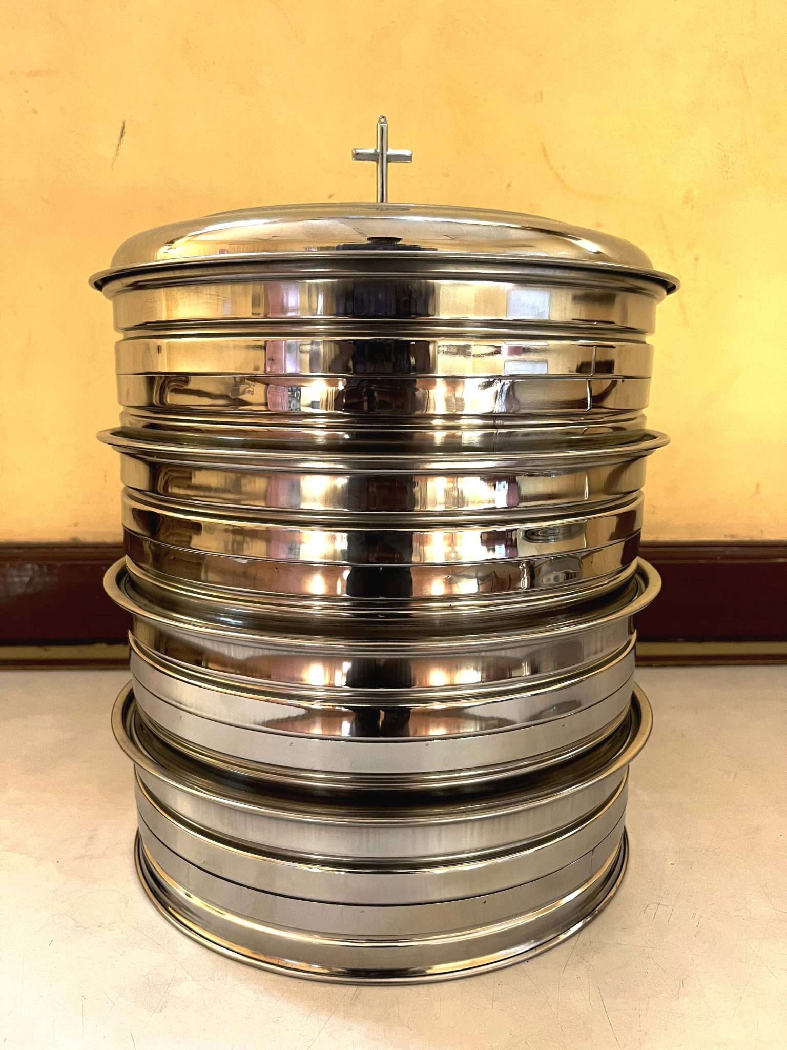 Holy Communion Tray: Four Set - Stainless Steel With 160 Plastic Cups ...